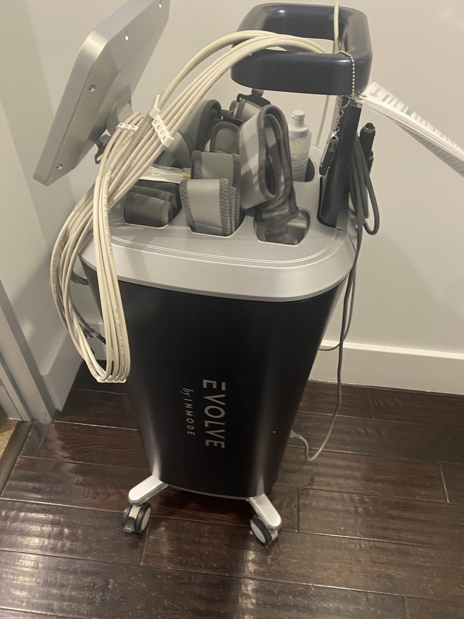 2020 InMode Evolve Embody w/ Tite (RF Skin Tightening), Transform (RF ...