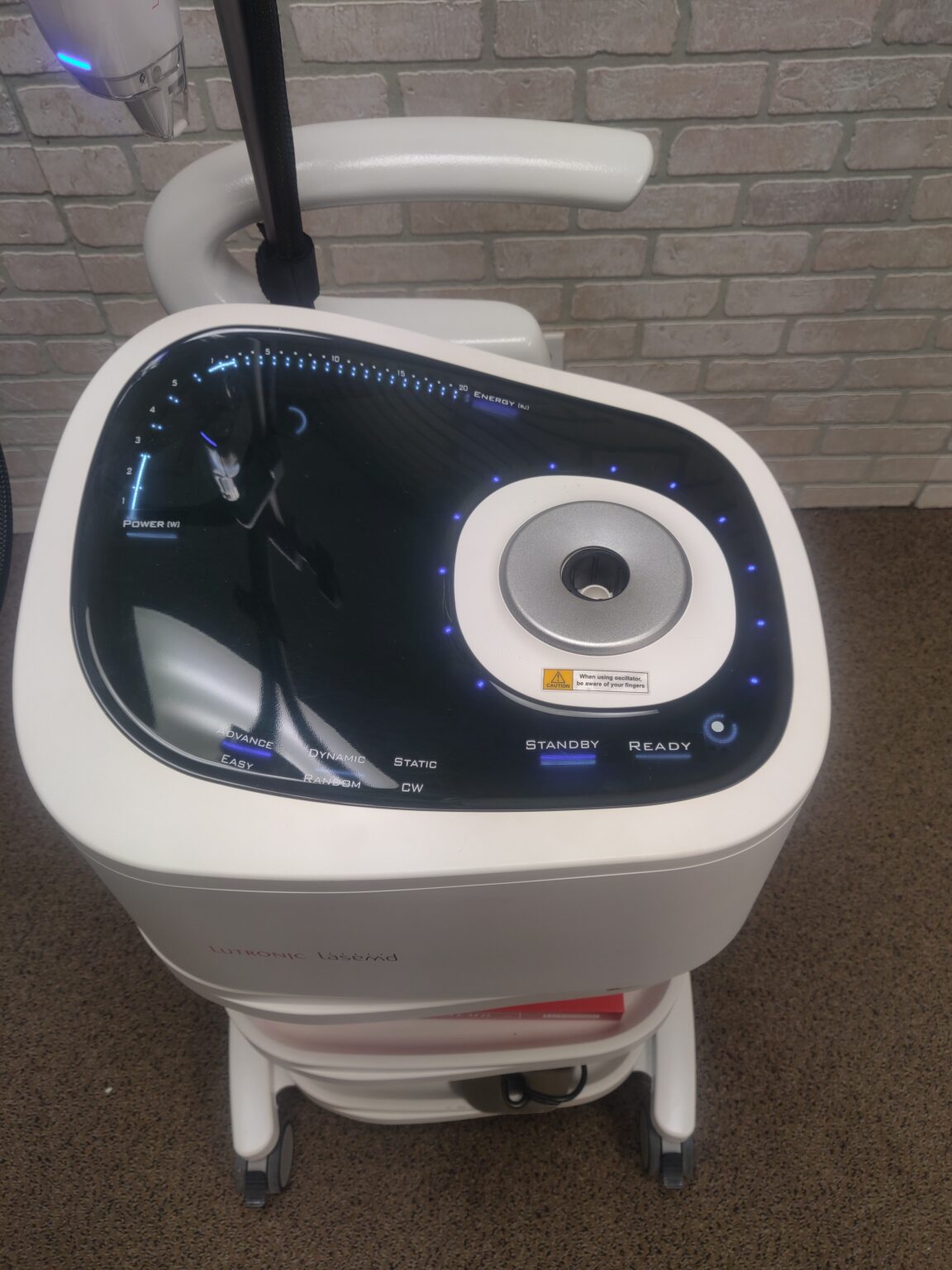 2017 Lutronic LaseMD - 1927nm Thulium Skin Rejuvenation - Free Shipping (km/pz)x - Rock Bottom ...