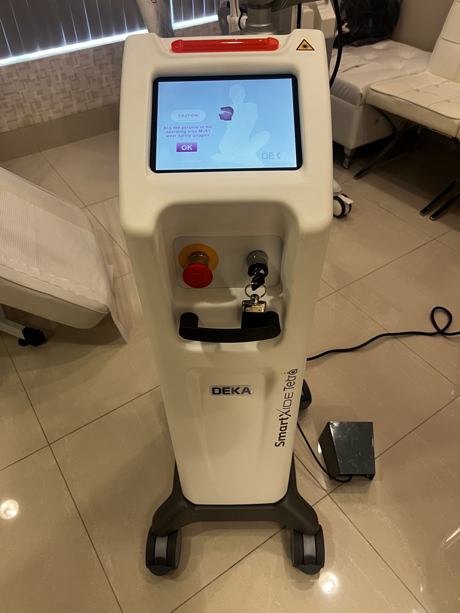 2019 Deka Cartessa Smartxide Tetra CoolPeel Co2 with HiScan Dot Scanner ...