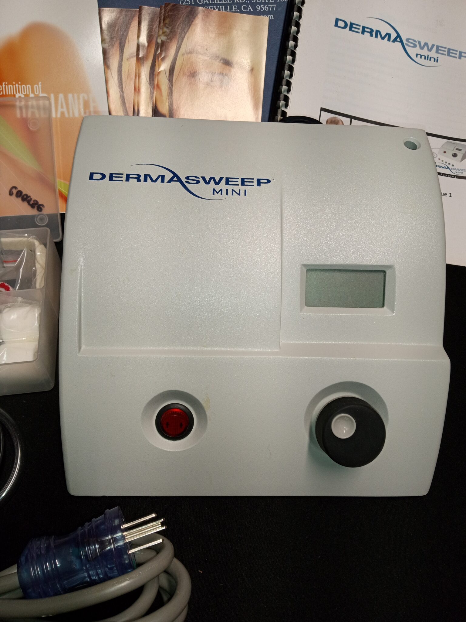 2008 Dermasweep Mini Crystal Free Microdermabrasion MicroResurfacing ...